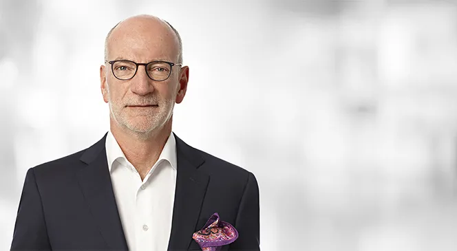 Hubert Lacroix - Lawyer in Montréal, Quebec - Clearway