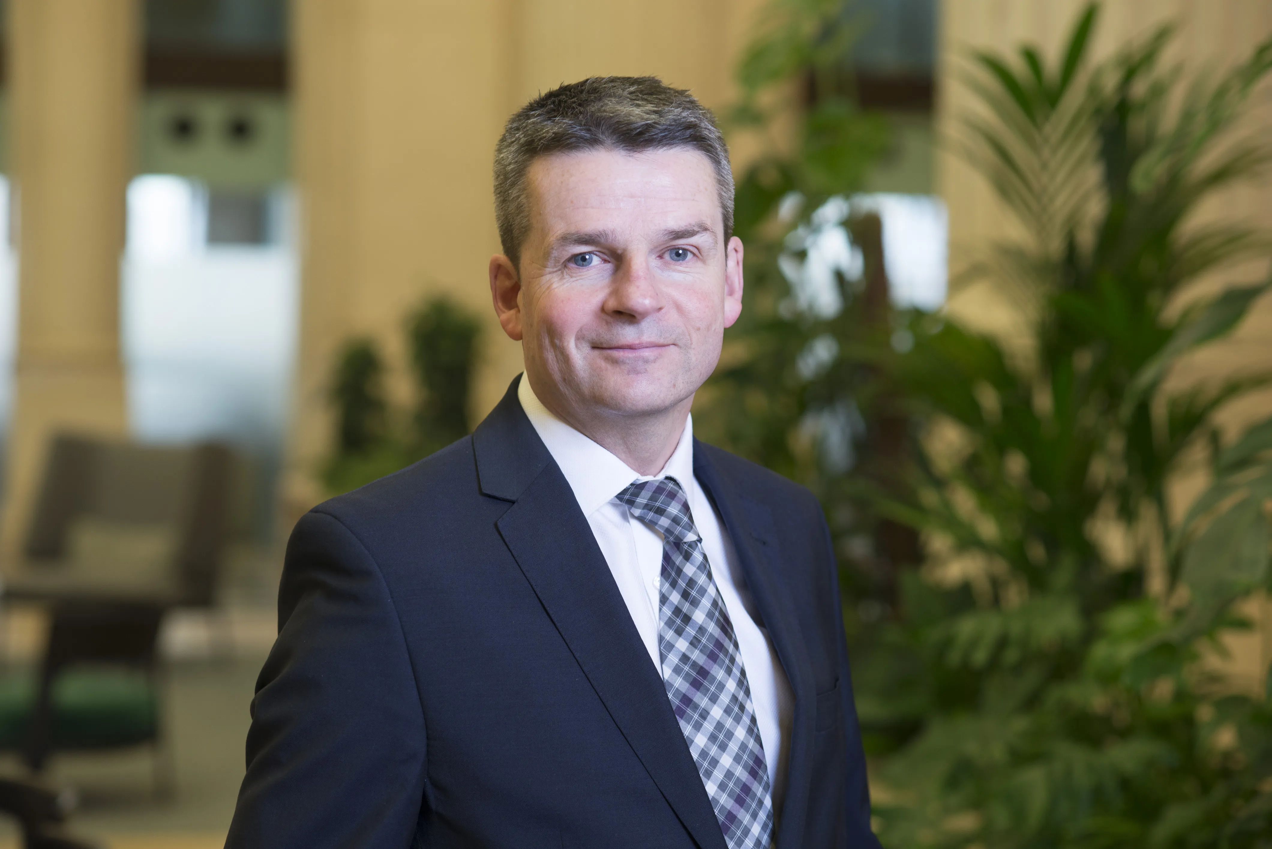 Peter Hall - Lawyer in Westmount, Quebec - Clearway